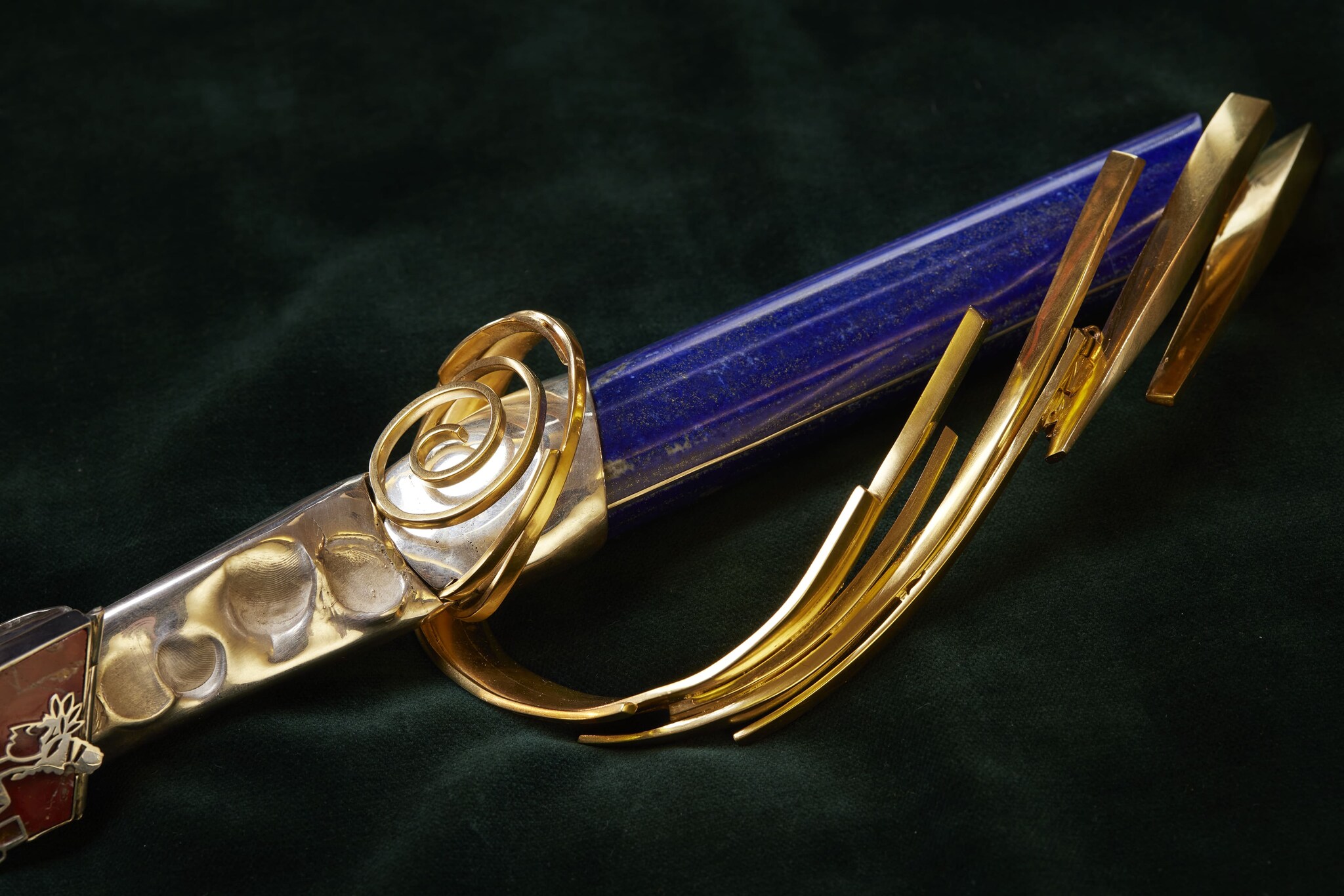 Chorégraphie pour une épée, Episode 1, "Transmission" | L'ÉCOLE School ...