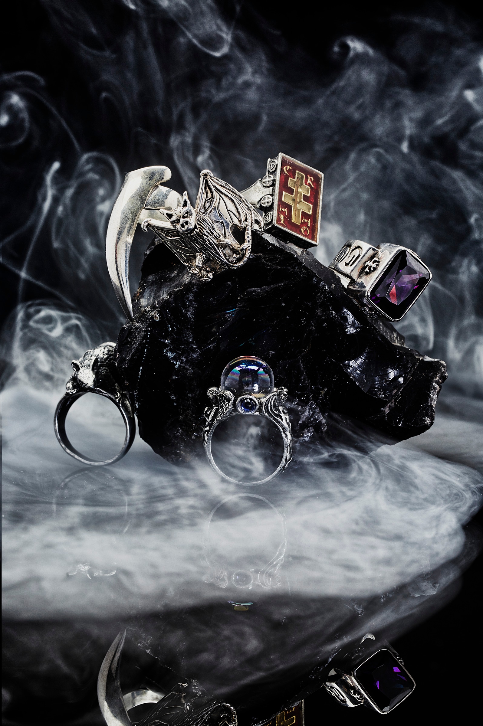 "Men's Rings" Exhibition Images | L'ÉCOLE School of Jewelry Arts