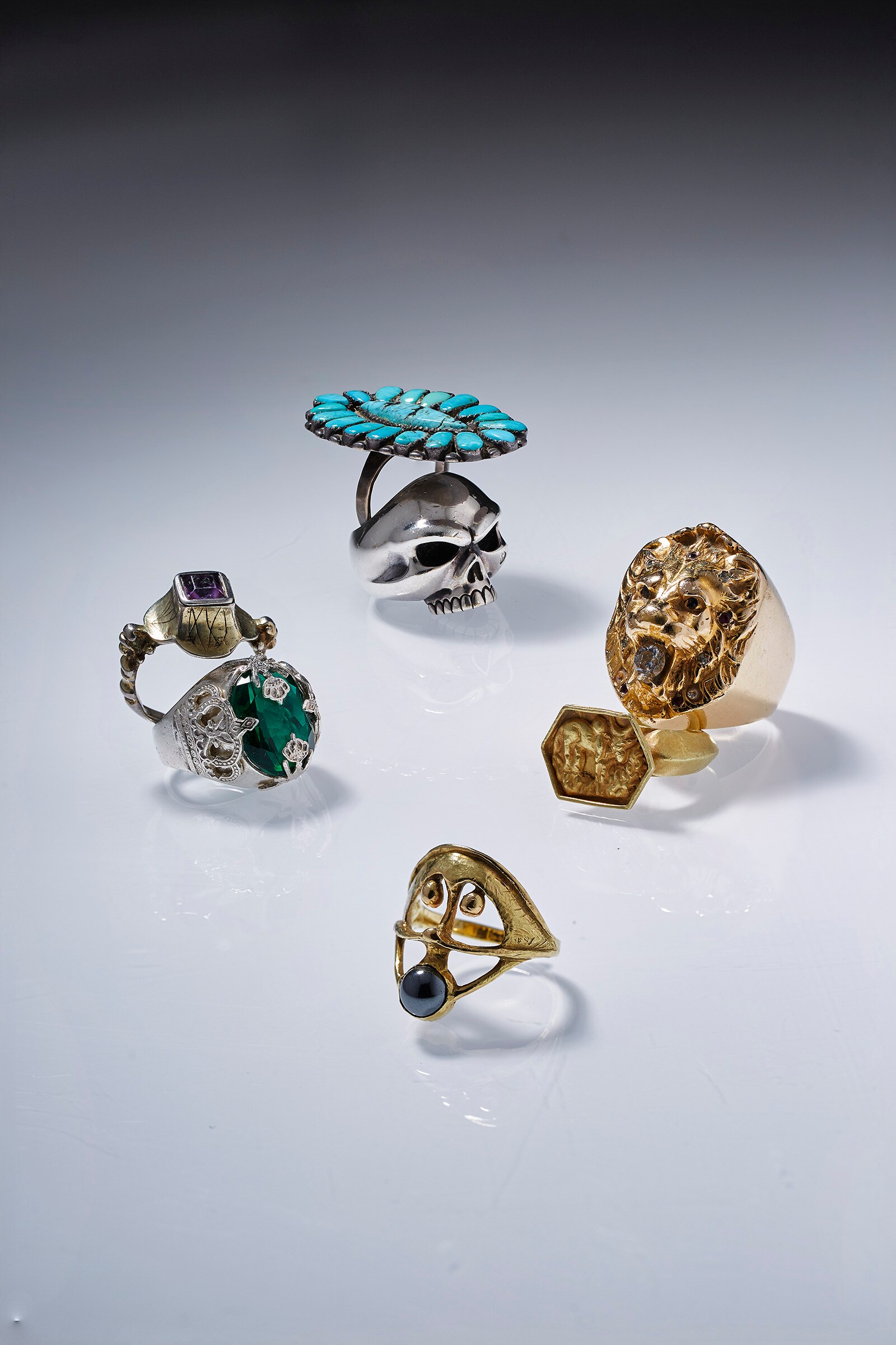 "Men's Rings" Exhibition Images | L'ÉCOLE School of Jewelry Arts