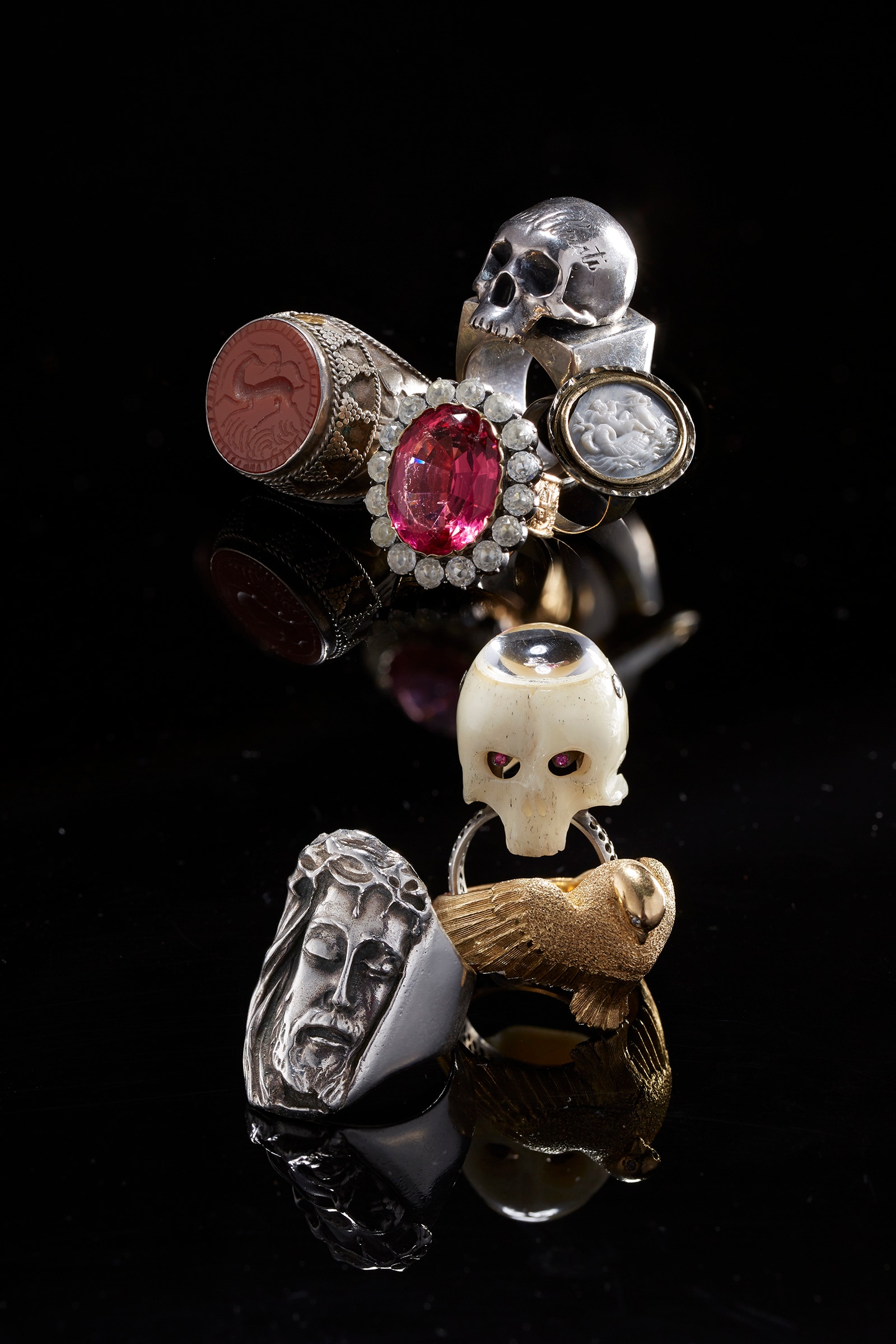 "Men's Rings" Exhibition Images | L'ÉCOLE School of Jewelry Arts
