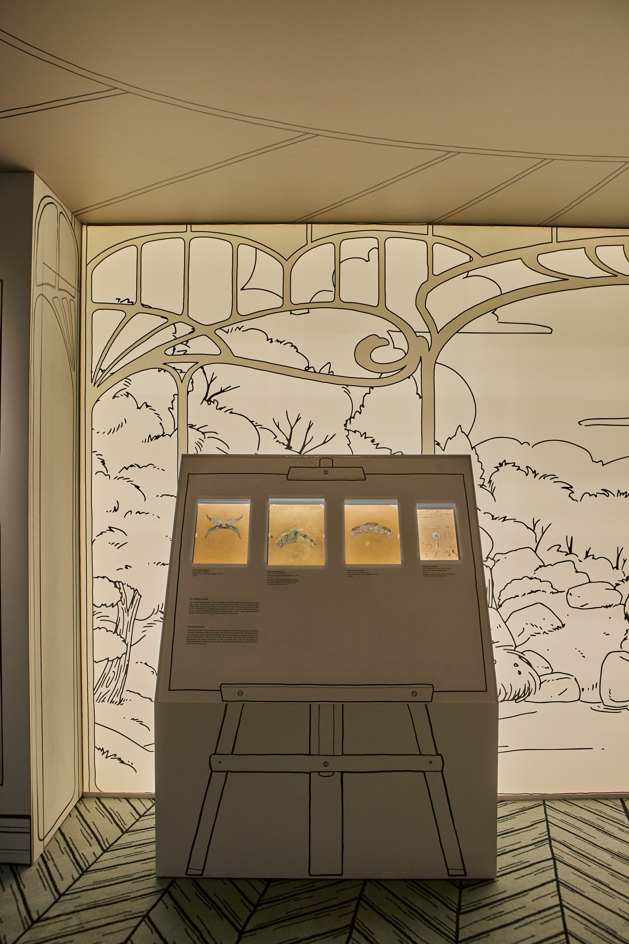 "Designing Jewels" Exhibition Images | L'ÉCOLE School of Jewelry Arts