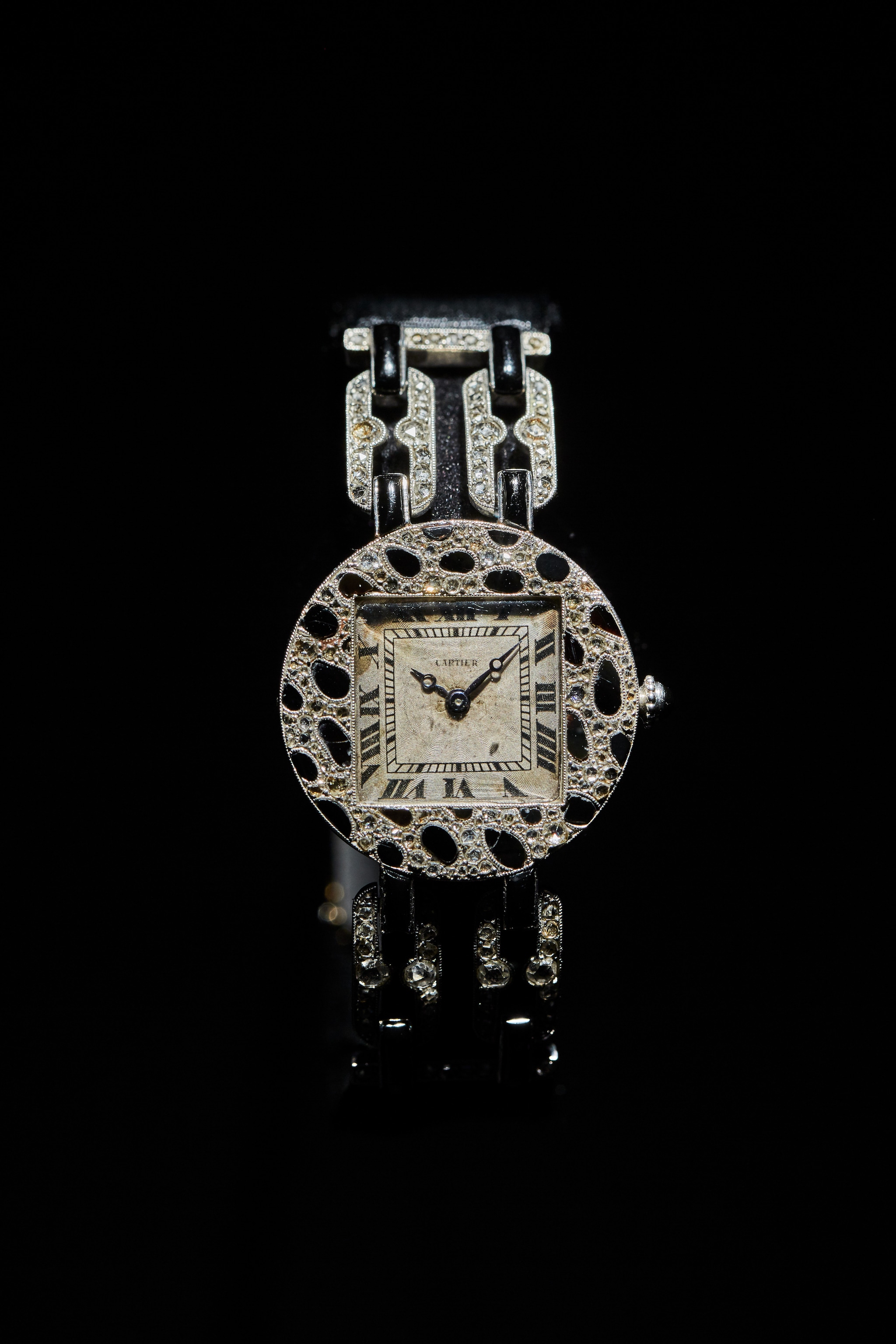 "Designing Jewels" Exhibition Images | L'ÉCOLE School of Jewelry Arts