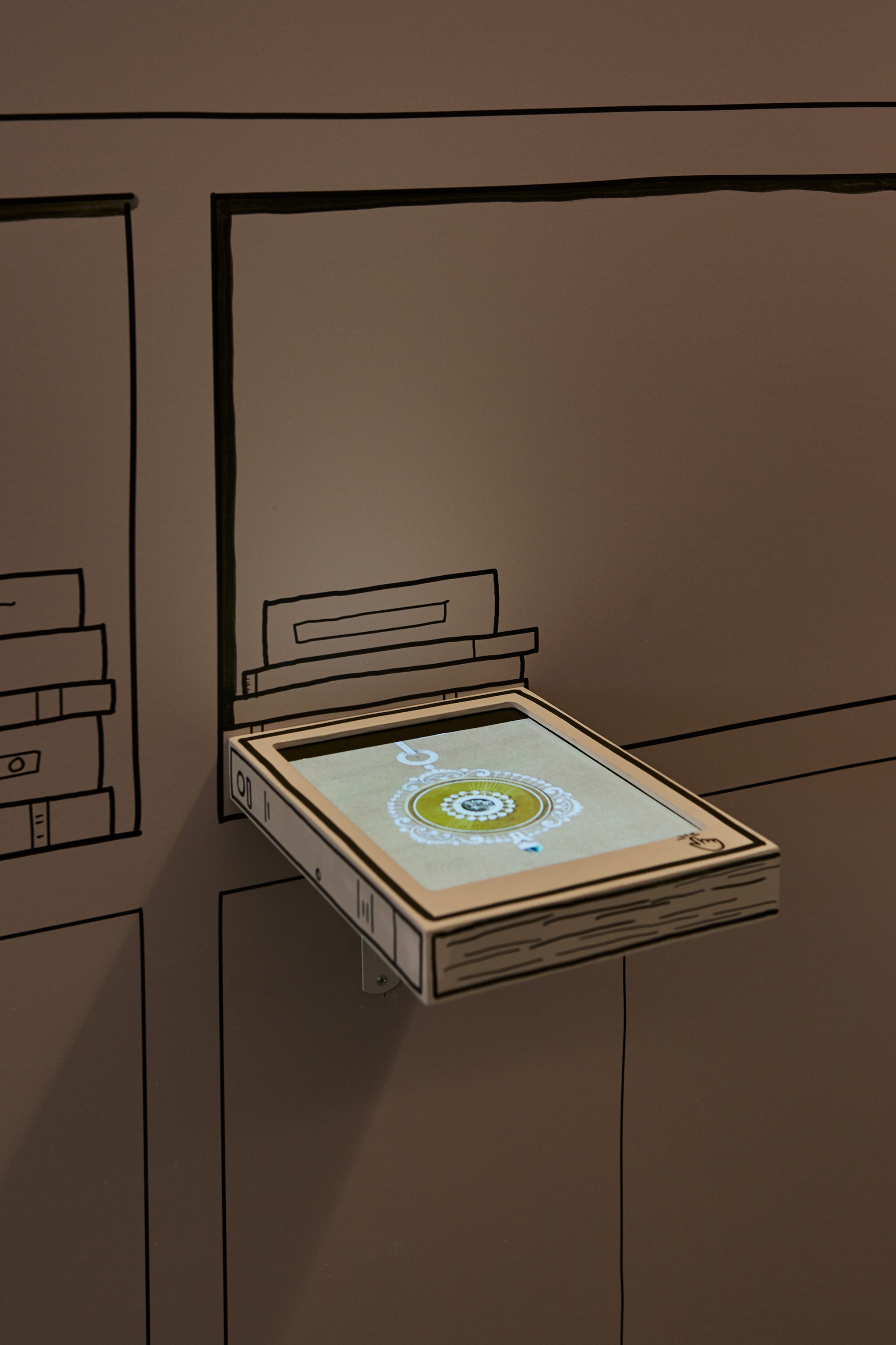 "Designing Jewels" Exhibition Images | L'ÉCOLE School of Jewelry Arts